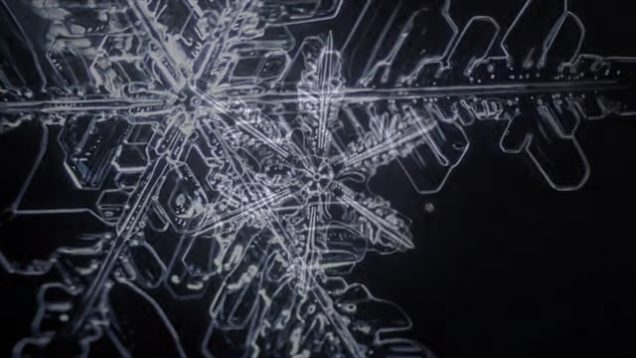 What Do Snowflakes And Humans Have In Common? | 1MinuteMinistry.com